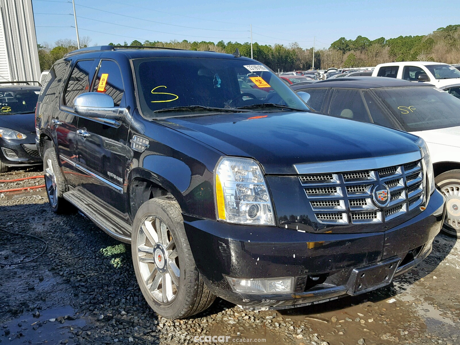 2011 Cadillac Escalade Base | Salvage & Damaged Cars for Sale