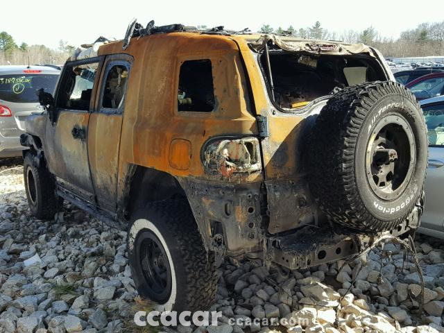 2014 TOYOTA FJ CRUISER | Salvage & Damaged Cars for Sale