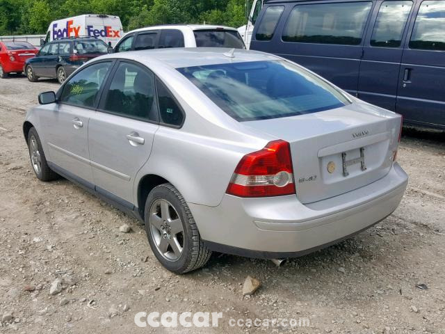 2005 Volvo S40 T5 2.5L 5 for Sale in Hurricane WV - Lot: 39089139 ...