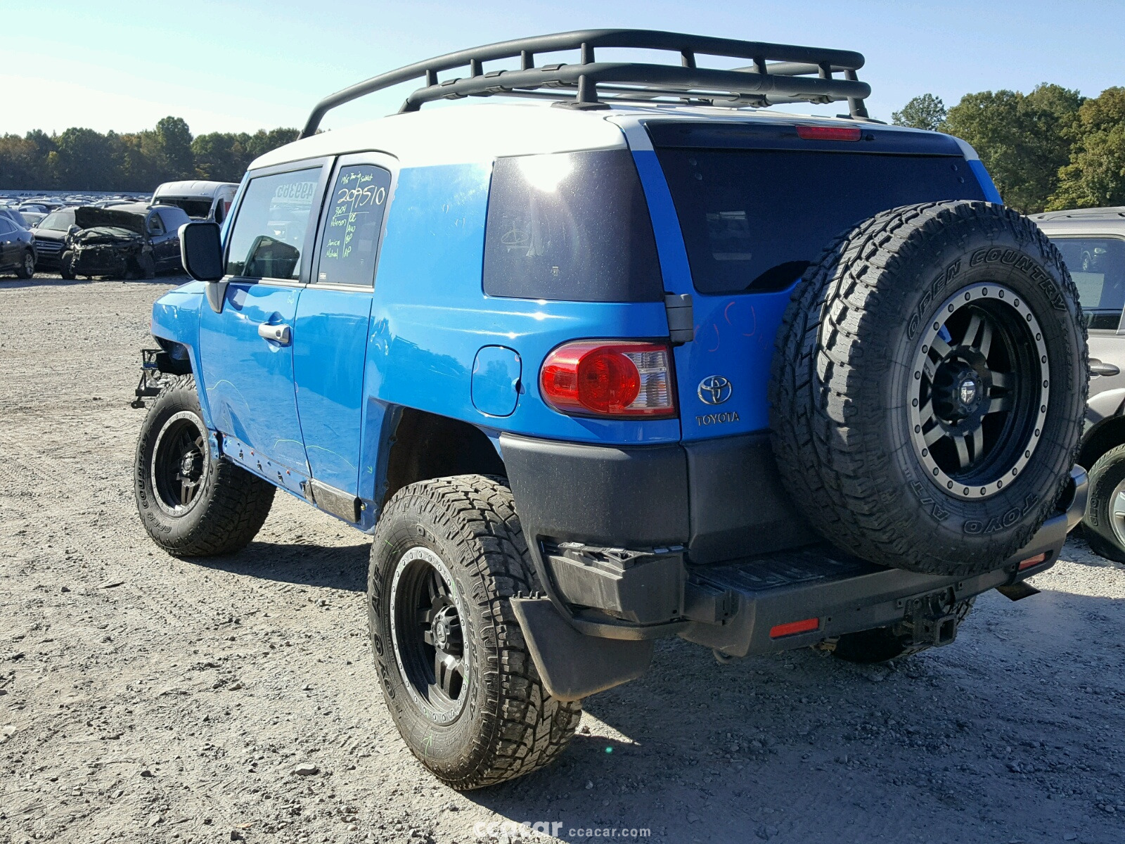 2007 Toyota FJ Cruiser Base | Salvage & Damaged Cars for Sale